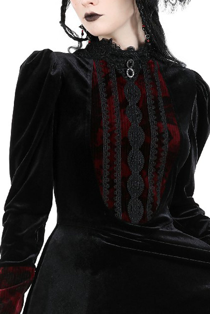 Dark in Love Savannah Gothic Vampire Black Red Scarlet Velvet Gothic ...